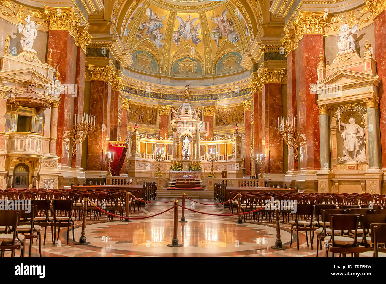 Interior st stephans cathedral in hi-res stock photography and images ...