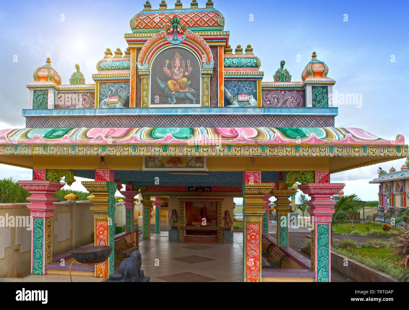 Mauritius. Hindu temple Stock Photo - Alamy