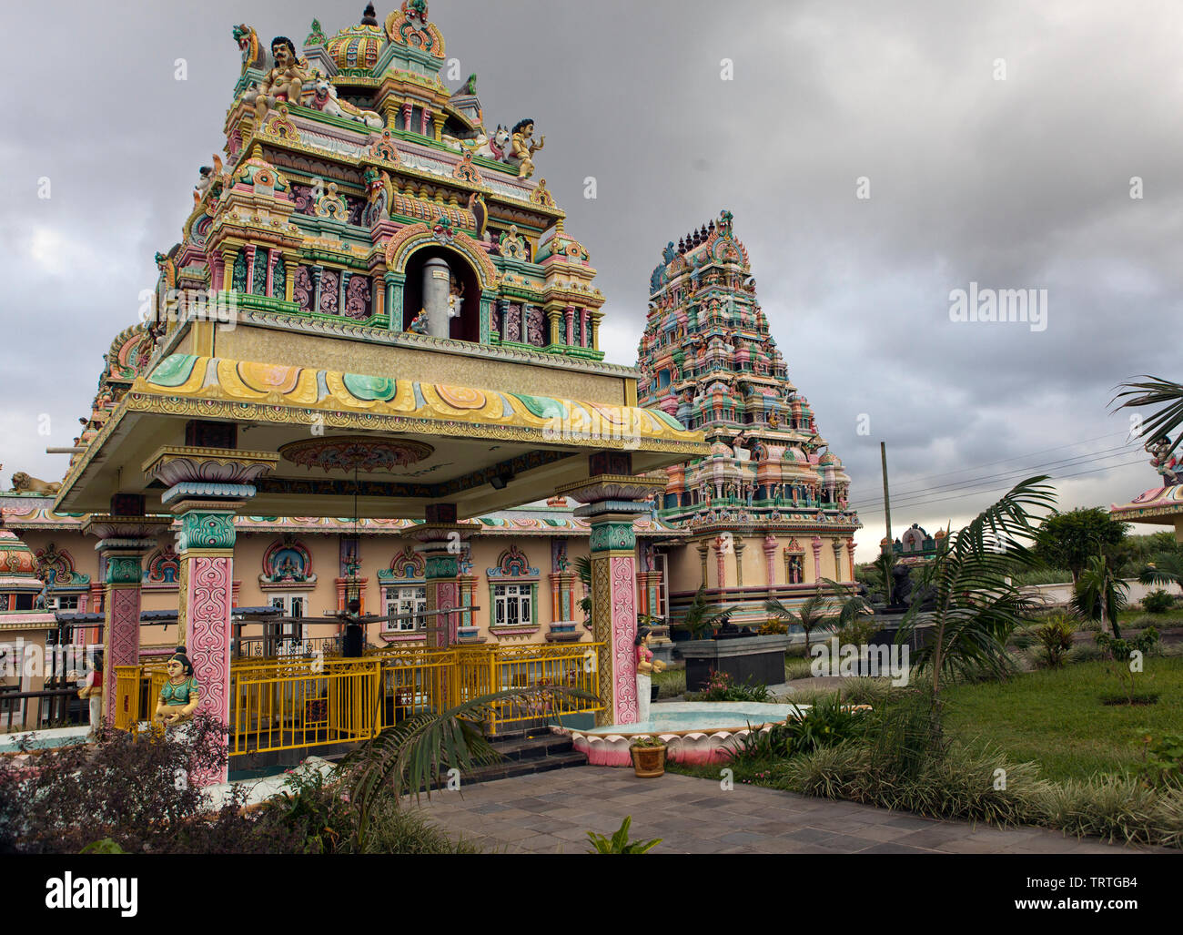 Mauritius. Hindu temple Stock Photo - Alamy