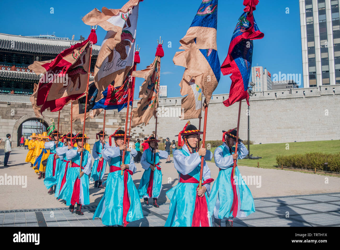 Korean parade hi-res stock photography and images - Alamy