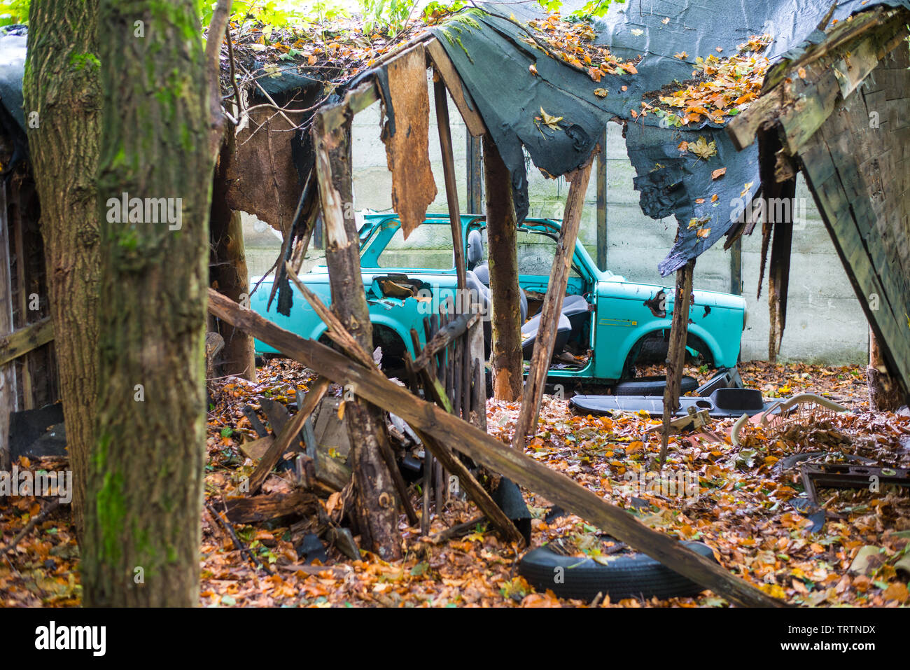 Old rusty abandoned green car from east Germany Stock Photo - Alamy
