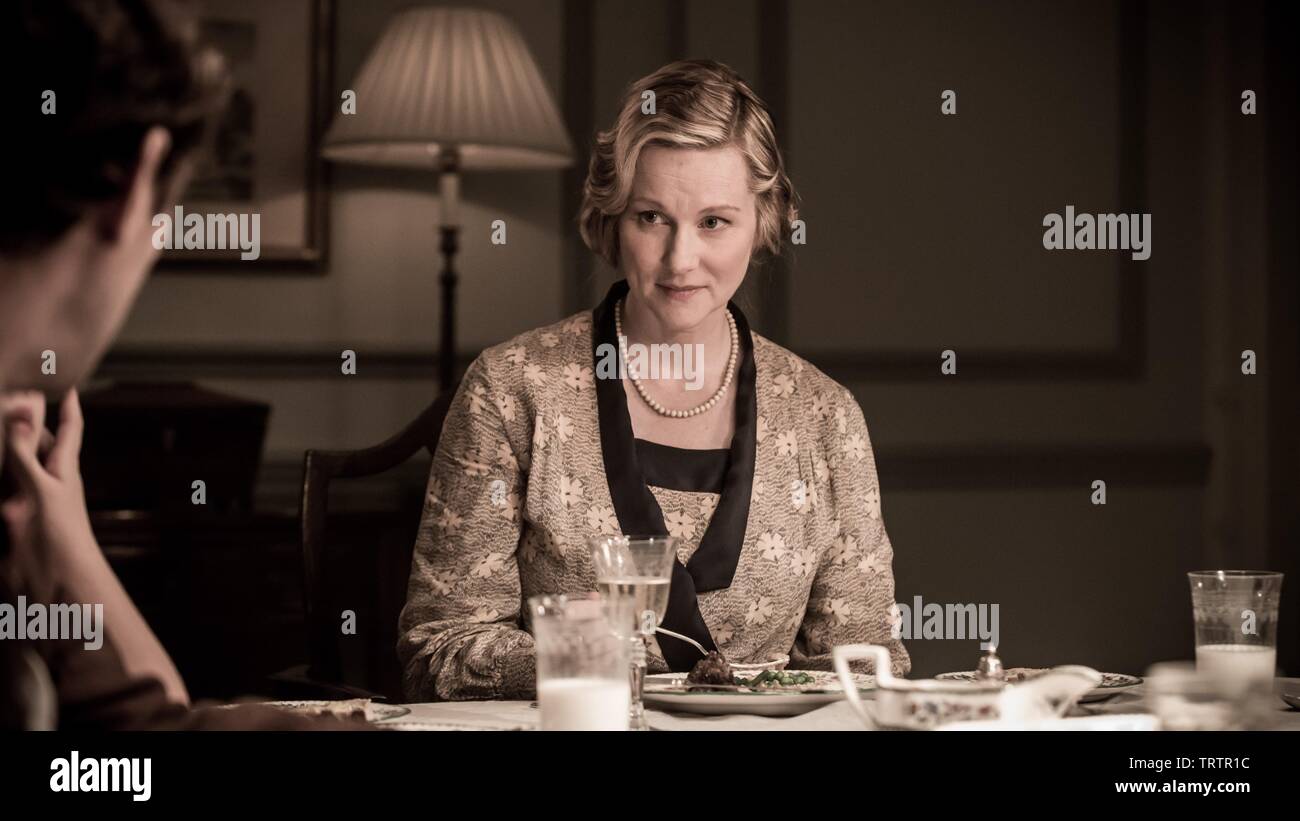 Laura Linney Downton Abbey