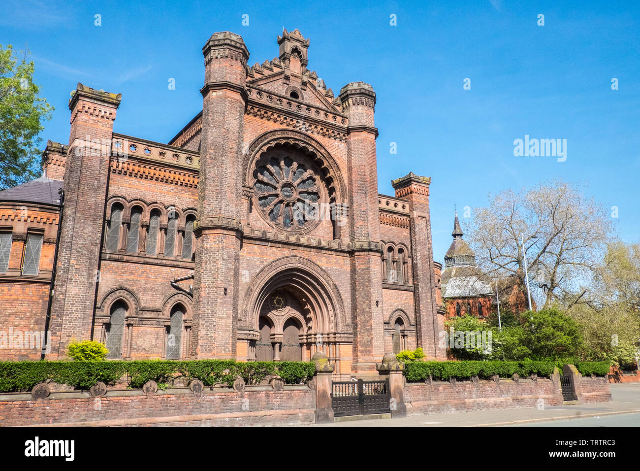 Synagogue uk hi-res stock photography and images - Alamy