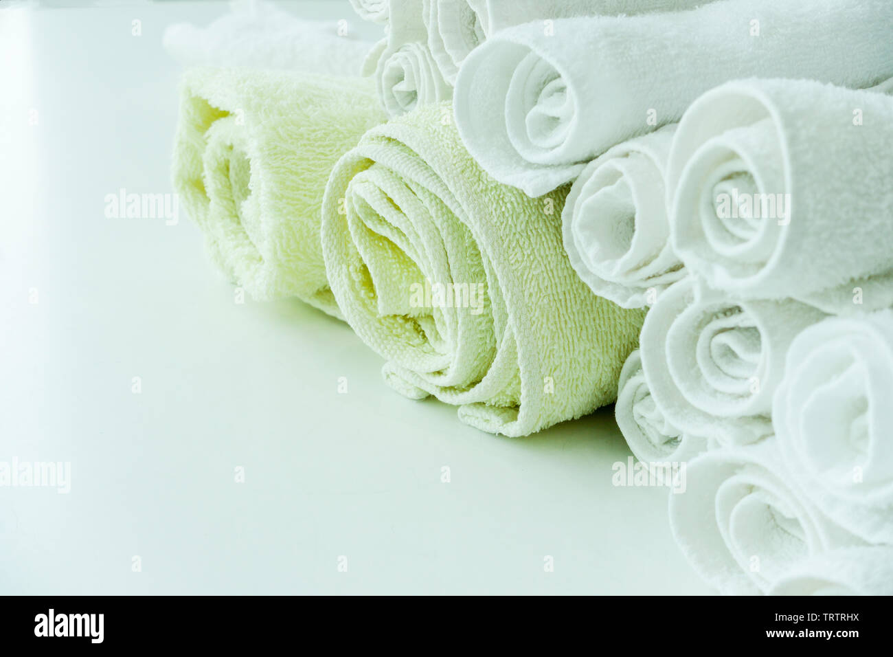 Hand towels hi-res stock photography and images - Alamy