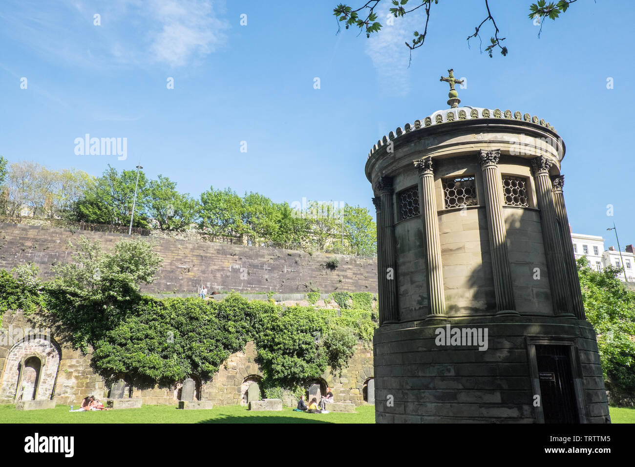 St James,Saint James,Saint James Gardens,Saint James Garden,graveyard ...