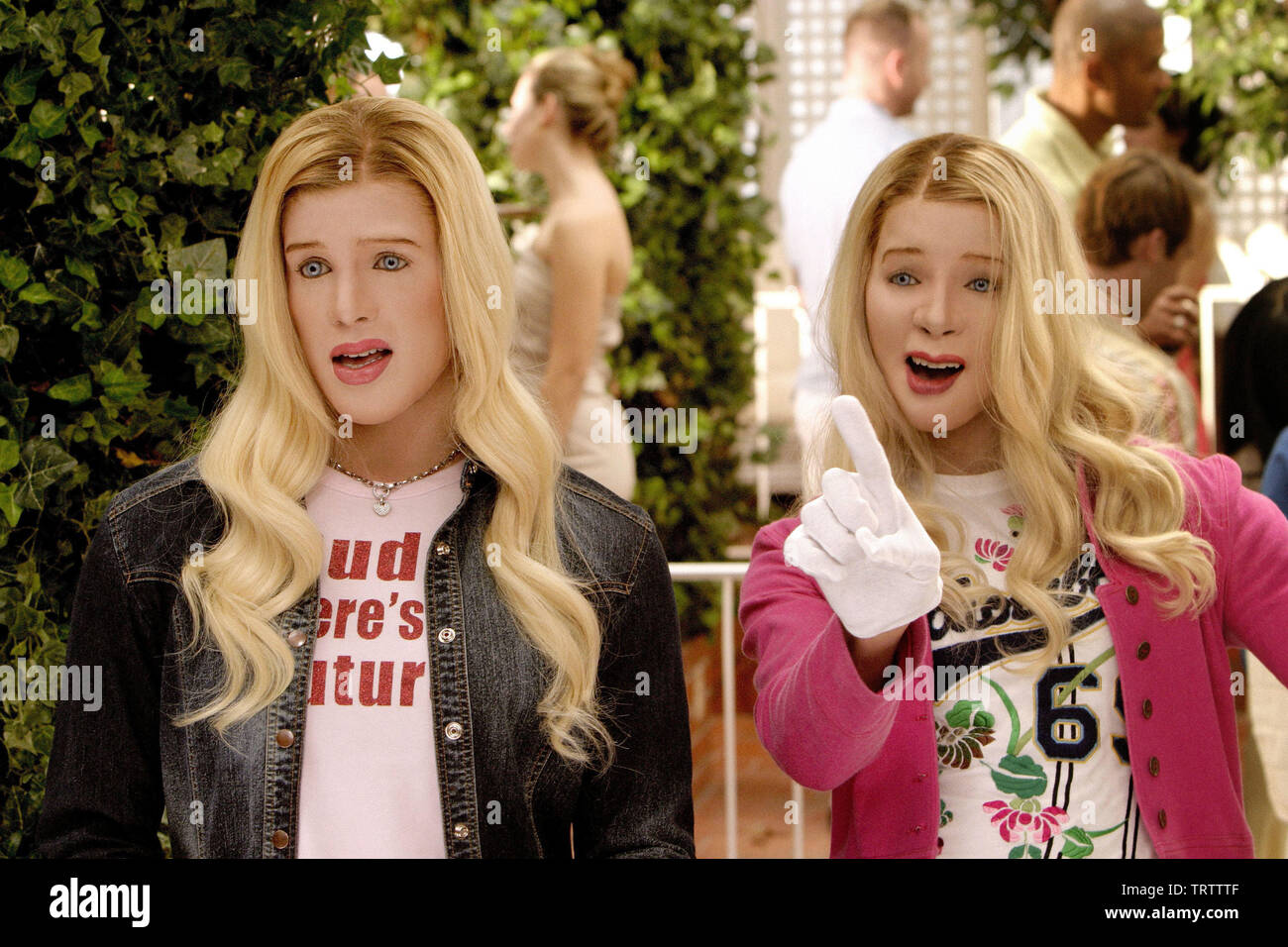 MARLON WAYANS and SHAWN WAYANS in WHITE CHICKS (2004). Copyright: Editorial use only. No ...
