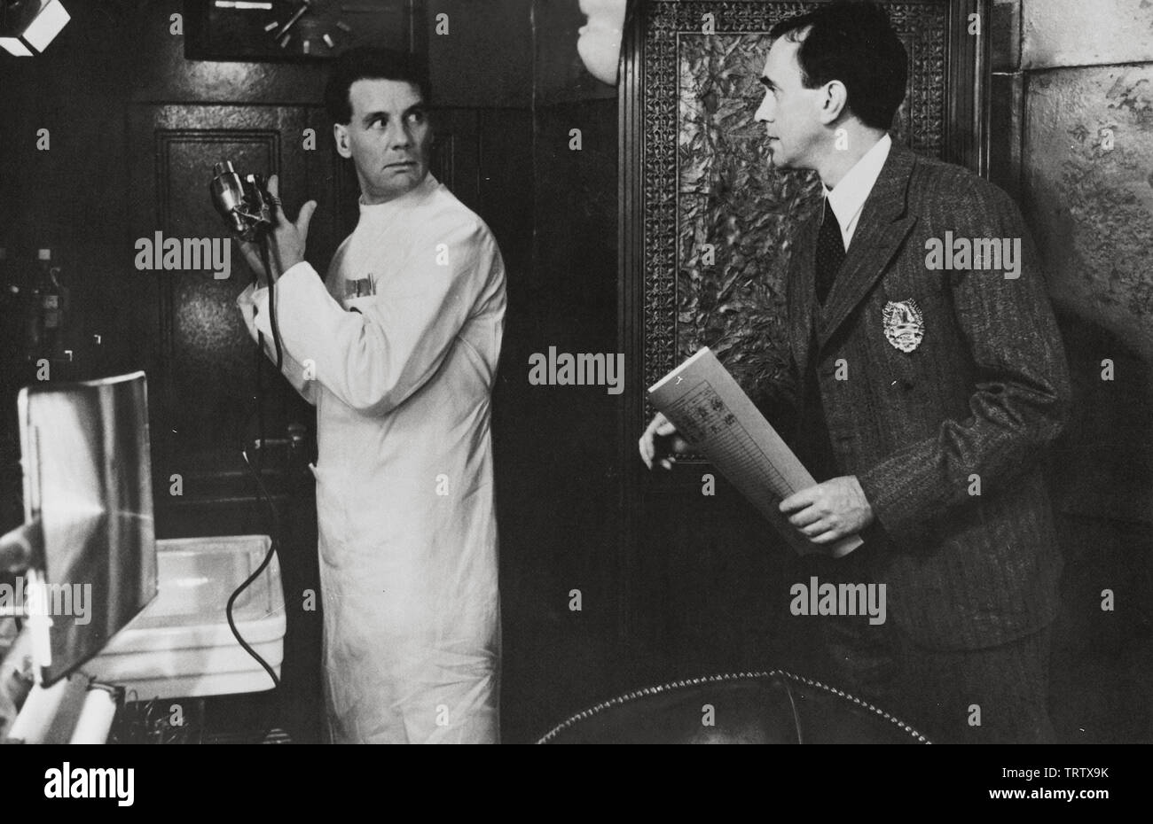 Jonathan pryce brazil hi-res stock photography and images - Alamy