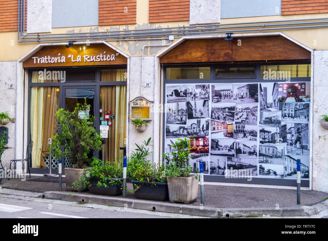 Trattoria rustica ravenna hi-res stock photography and images - Alamy