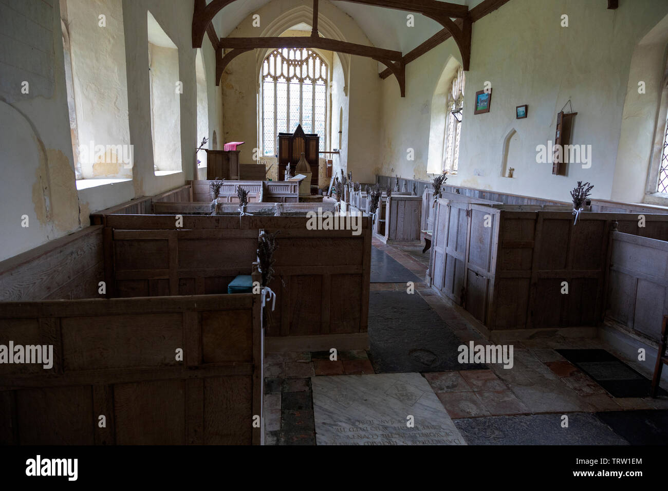 18th century pews interior old hi-res stock photography and images - Alamy