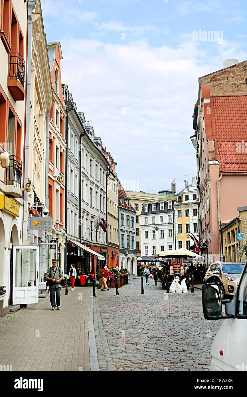 Lamp street in the narrow street in riga hi-res stock photography and ...