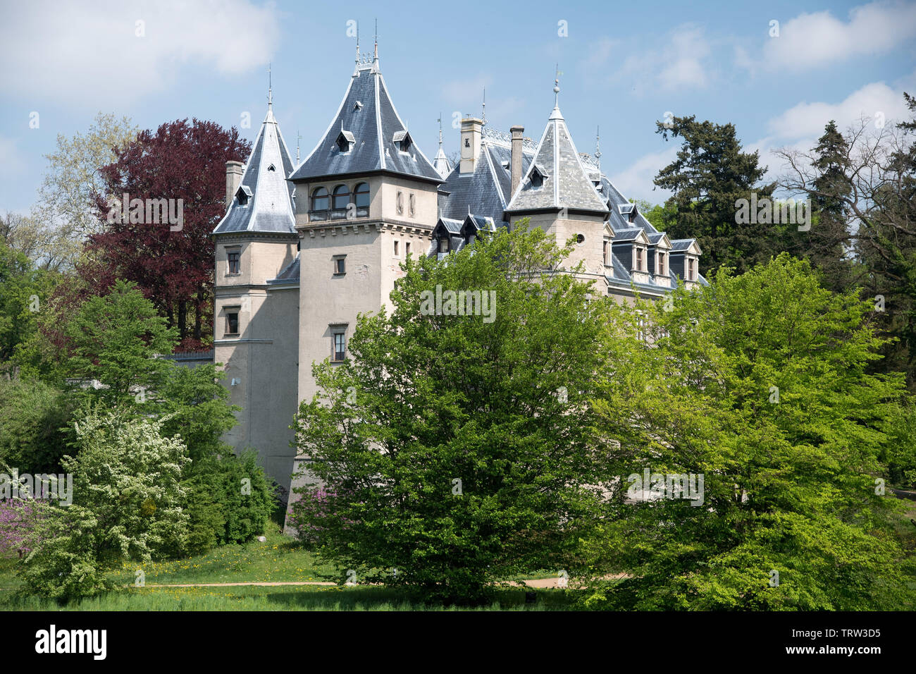 Castle built 1550 hi-res stock photography and images - Alamy