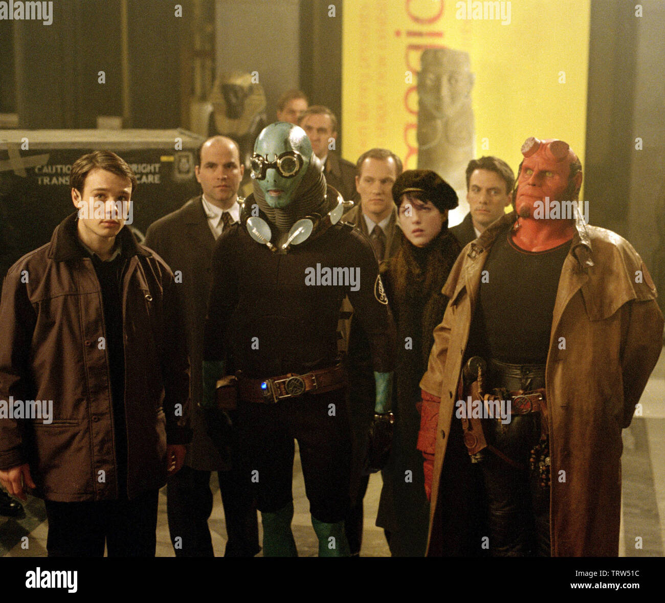 DOUG JONES , RON PERLMAN , SELMA BLAIR and RUPERT EVANS in HELLBOY (2004). Copyright: Editorial ...