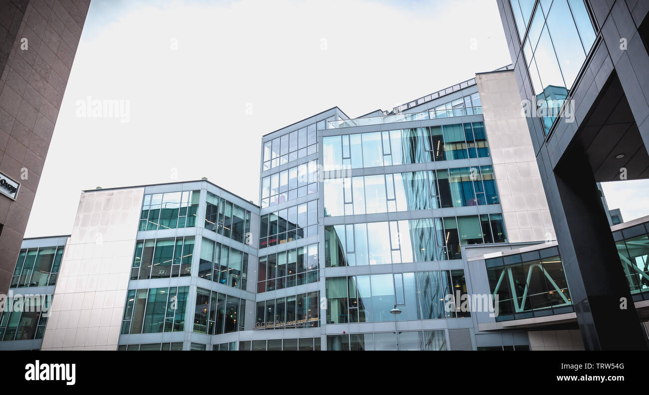 Gordon street dublin hi-res stock photography and images - Alamy