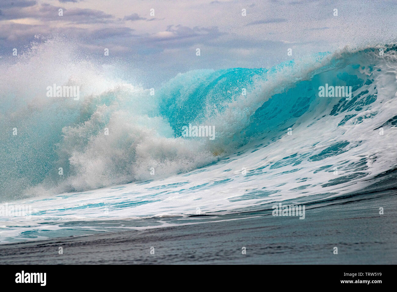 French polynesia surf hi-res stock photography and images - Alamy