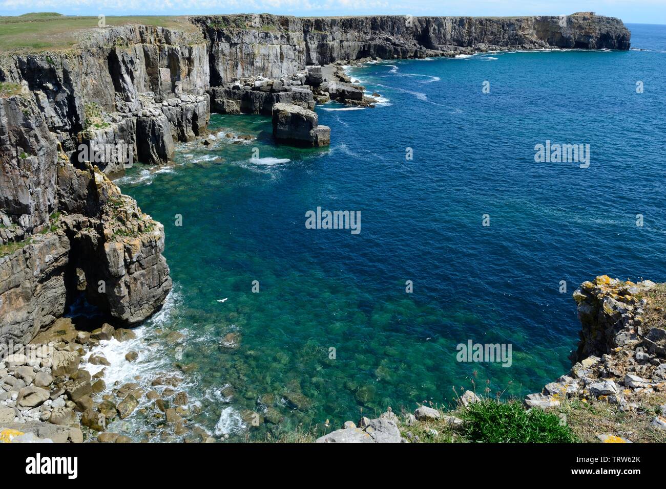 Coastal headland hi-res stock photography and images - Alamy