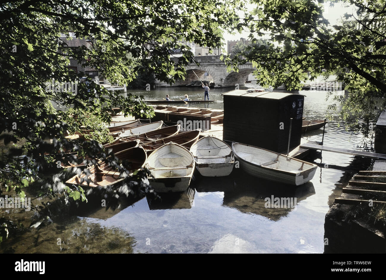 Punting along the River Thames by Folly Bridge, Oxford, Oxfordshire ...