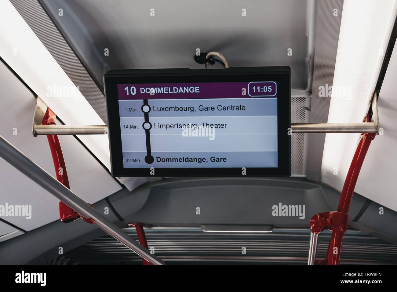 Digital sign on bus hi-res stock photography and images - Alamy