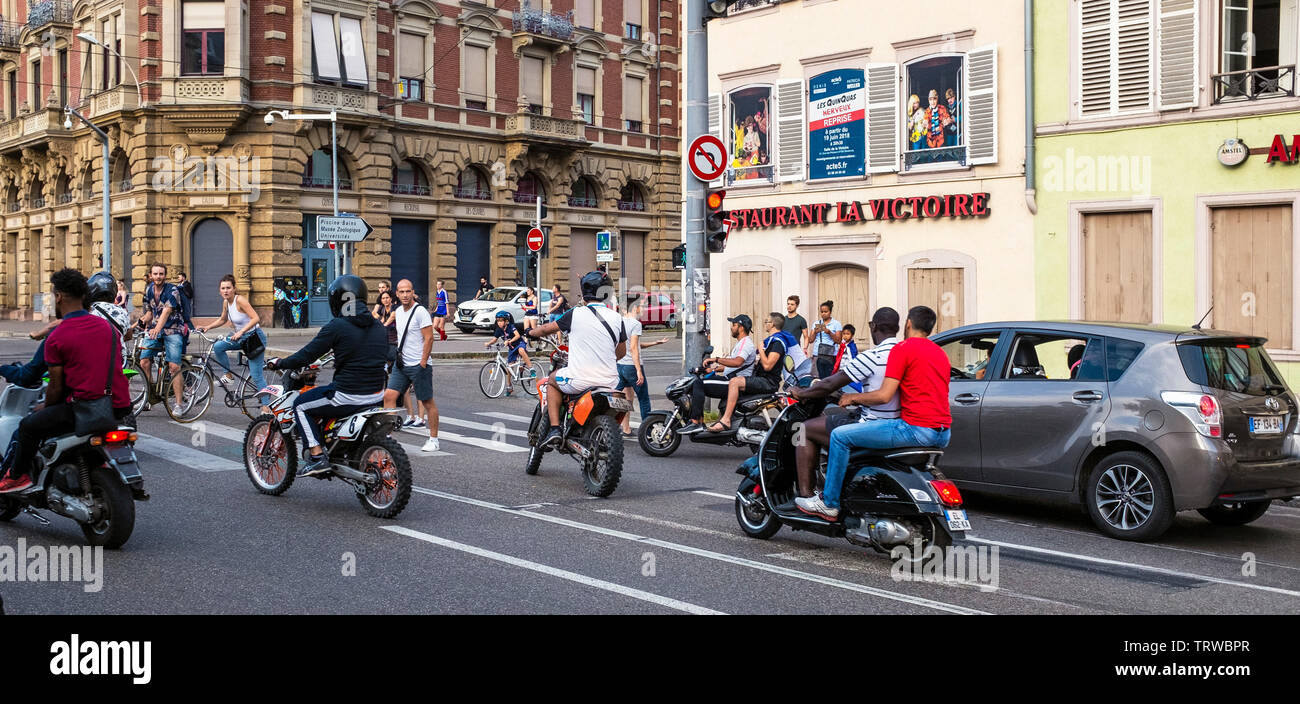 Mopeds traffic france hi-res stock photography and images - Alamy