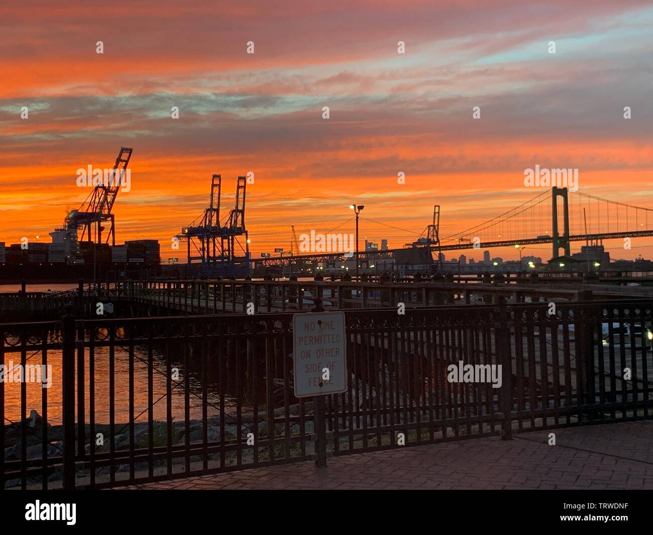 Port of philadelphia hi-res stock photography and images - Alamy