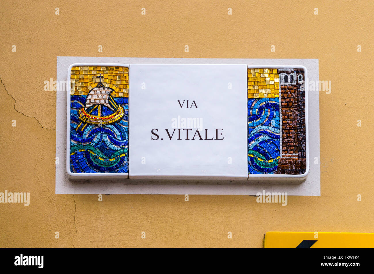 Mosaic detail ravenna hi-res stock photography and images - Alamy