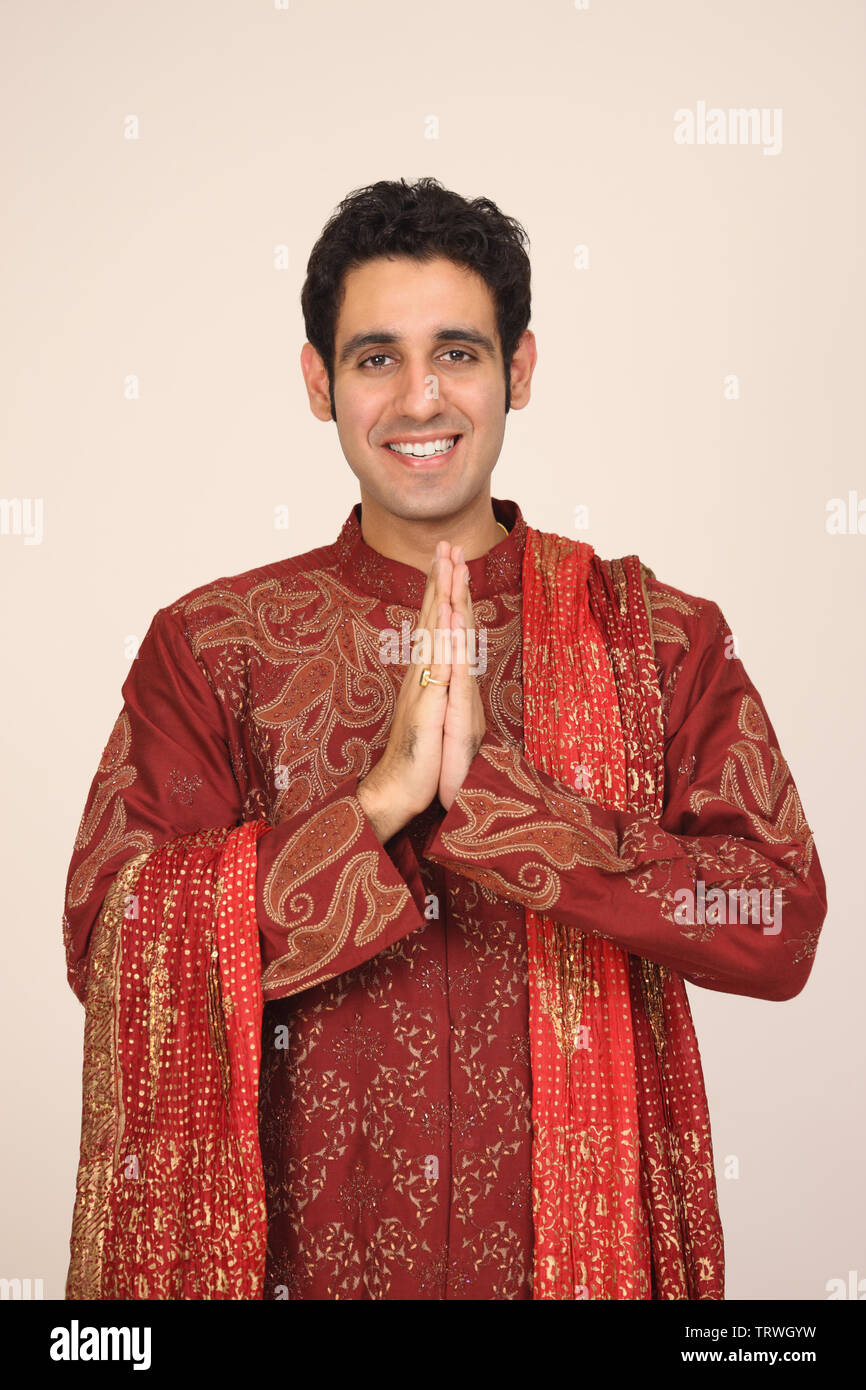 Indian namaskar prayer hands hi-res stock photography and images - Alamy