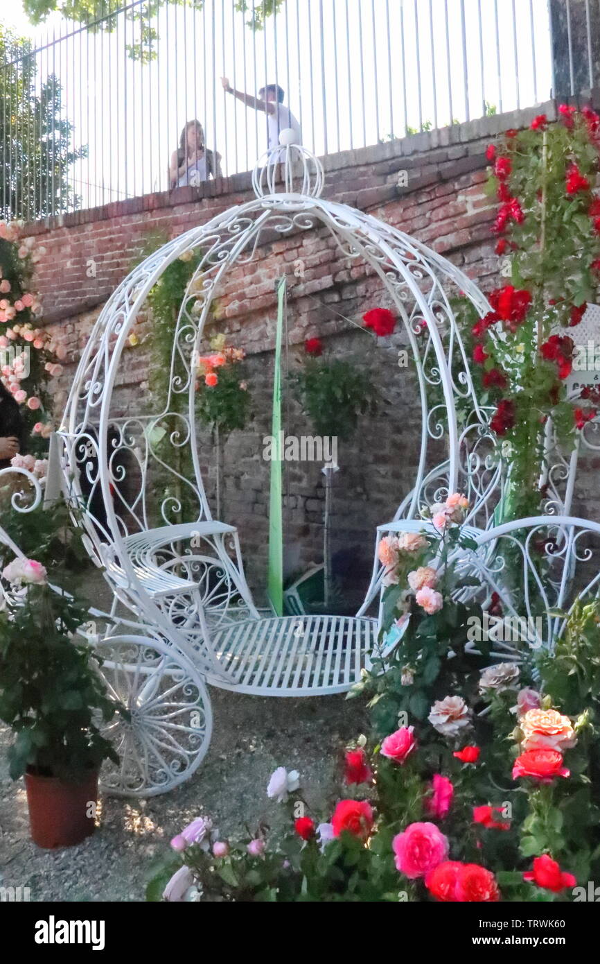 Lemon castle hi-res stock photography and images - Alamy