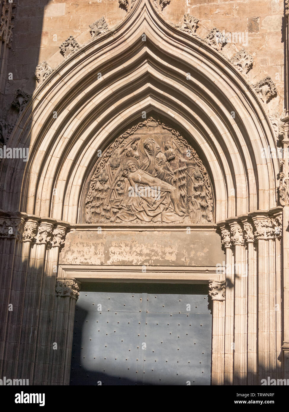 Roman ogee hi-res stock photography and images - Alamy