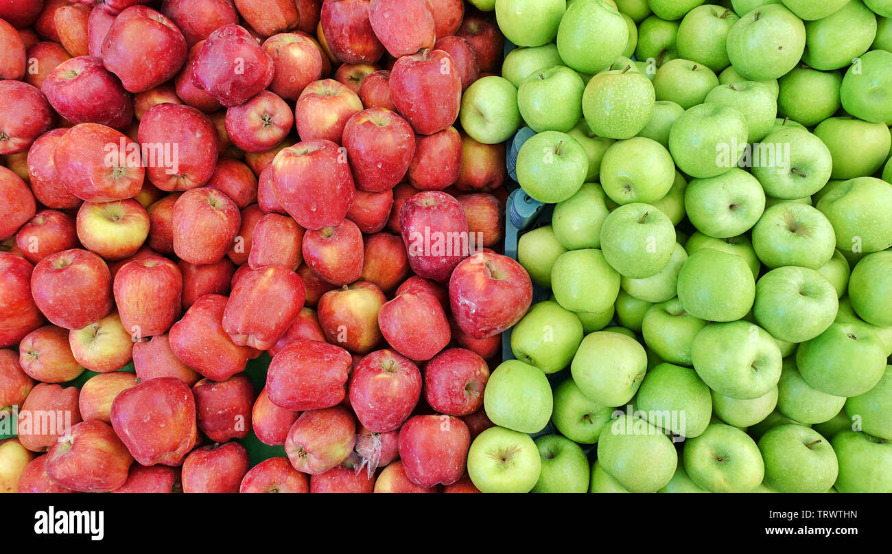Fruit Red and Green Healthy Organic Apple Stock Photo - Alamy