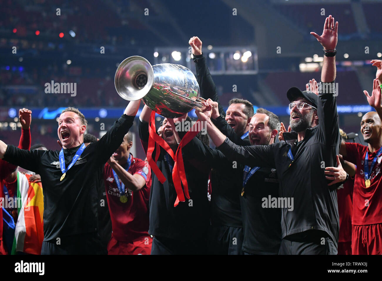 Liverpool champions league trophy klopp hi-res stock photography and ...