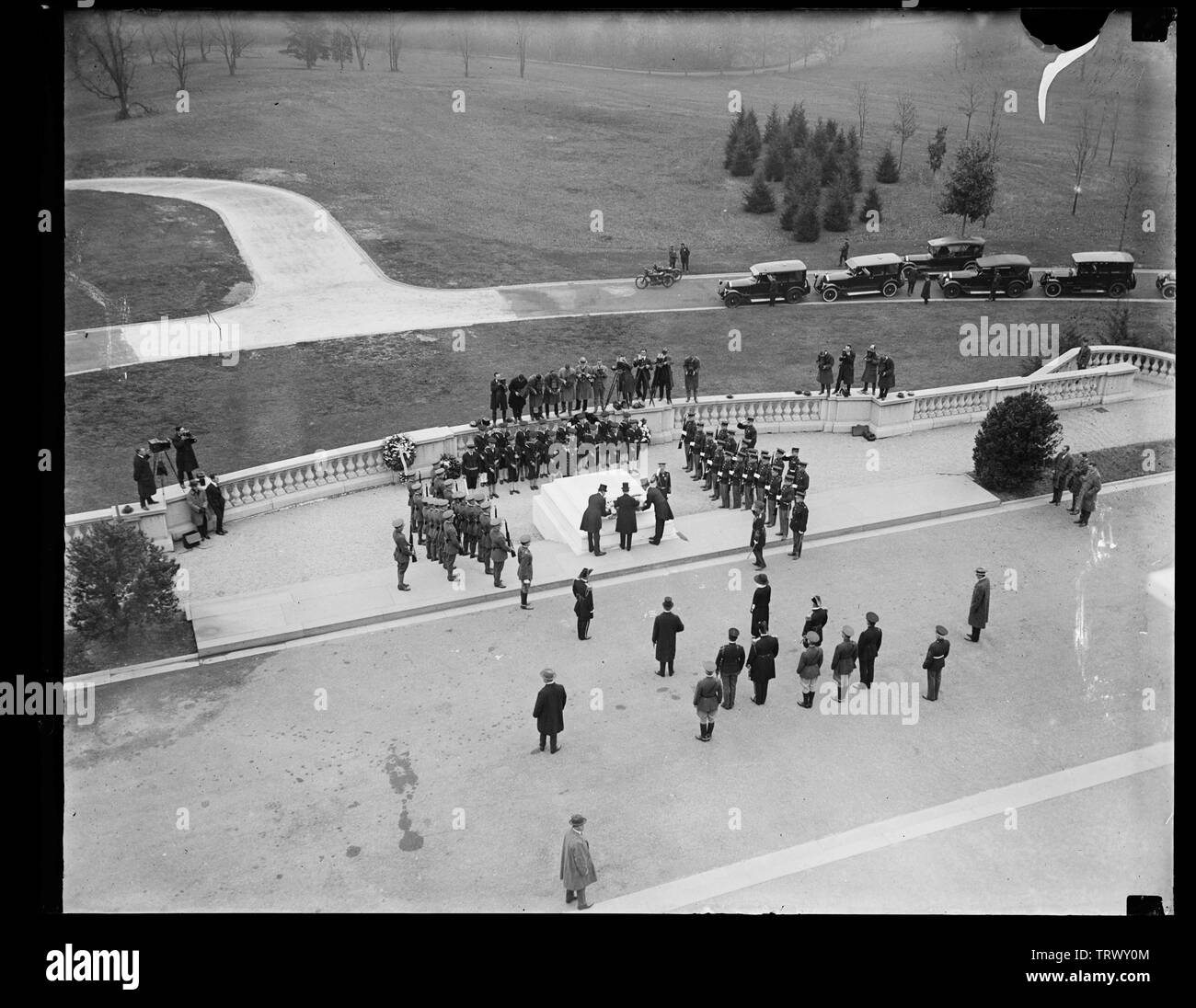Arlington national cemetery aerial hi-res stock photography and images ...