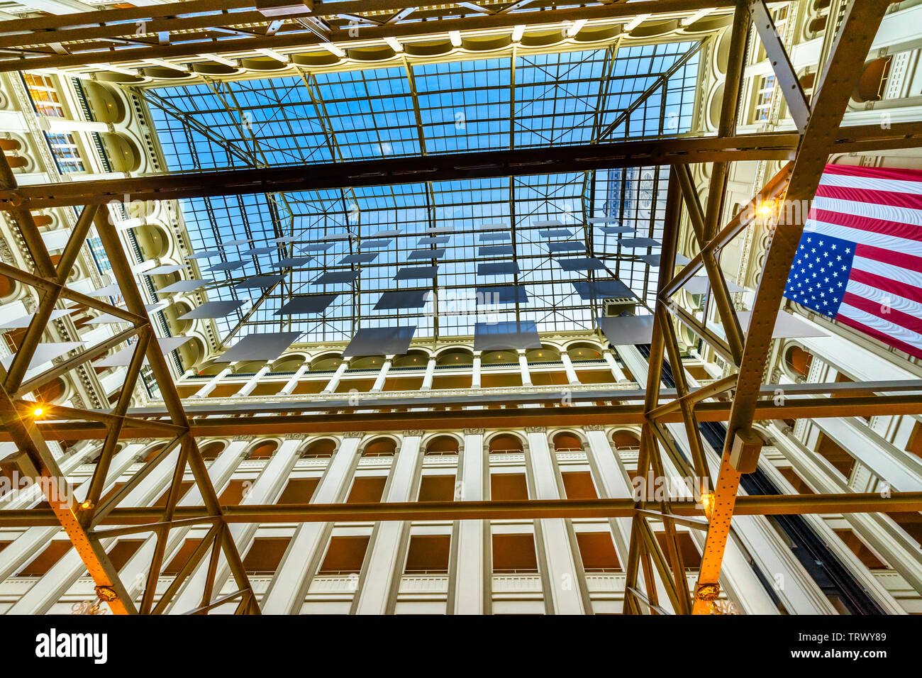 American flag office interior hi-res stock photography and images - Alamy