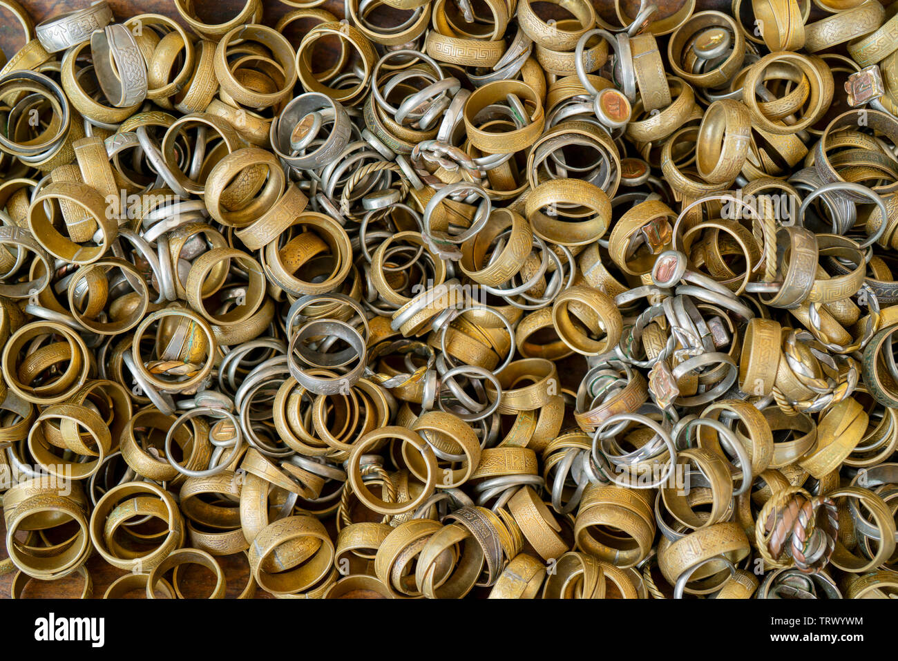 Copper rings hi-res stock photography and images - Alamy