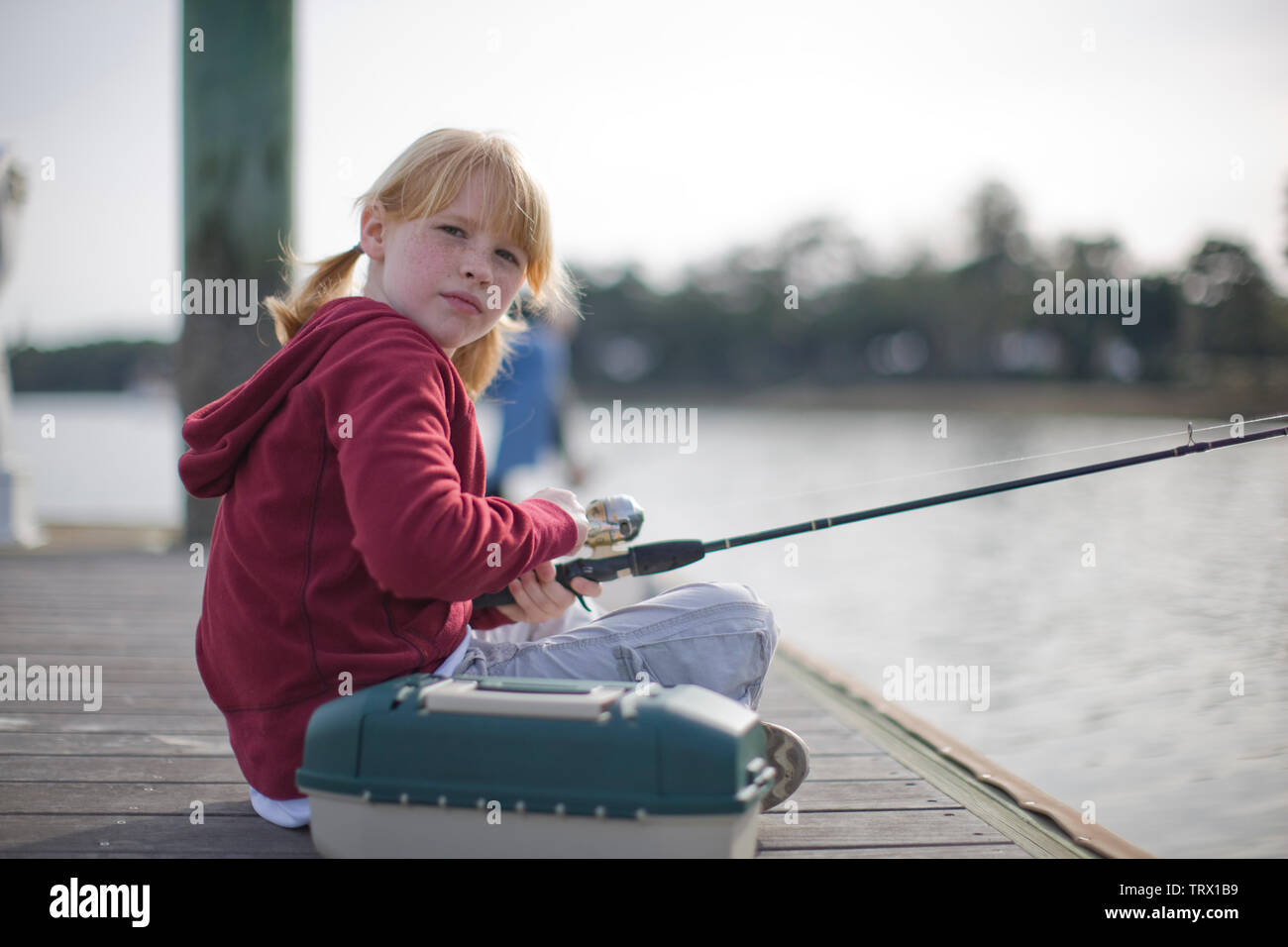 Redheaded teen girl looking camera hi-res stock photography and images ...