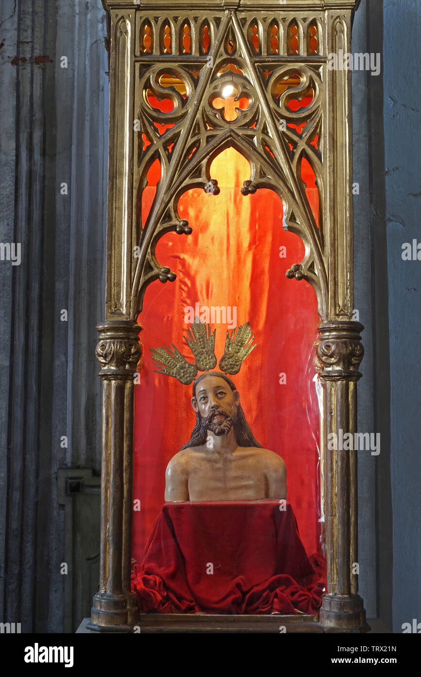 The Image of the Risen Christ is commonly seen in churches and ...