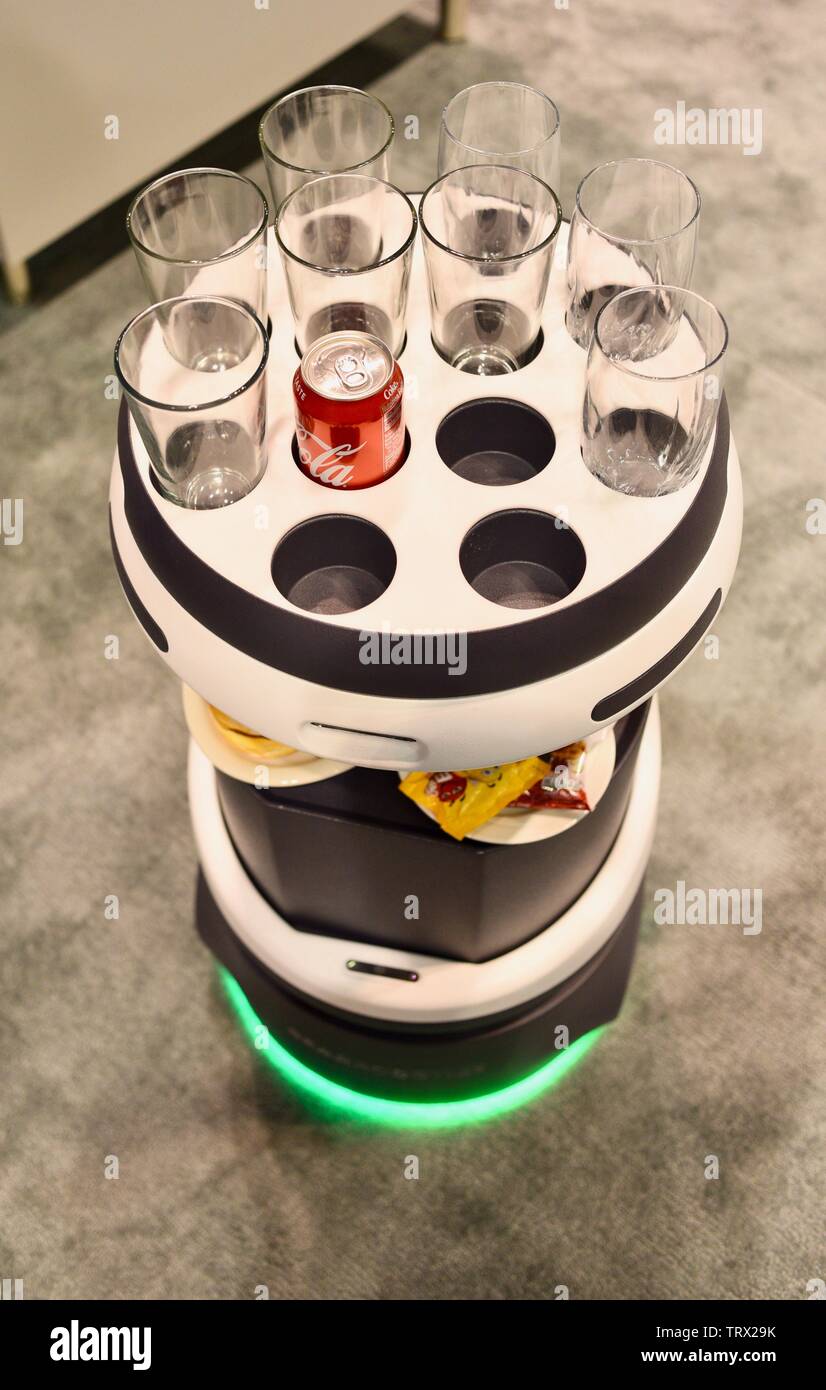 Bear Robotics' Penny, a foodservice autonomous robot with artificial ...