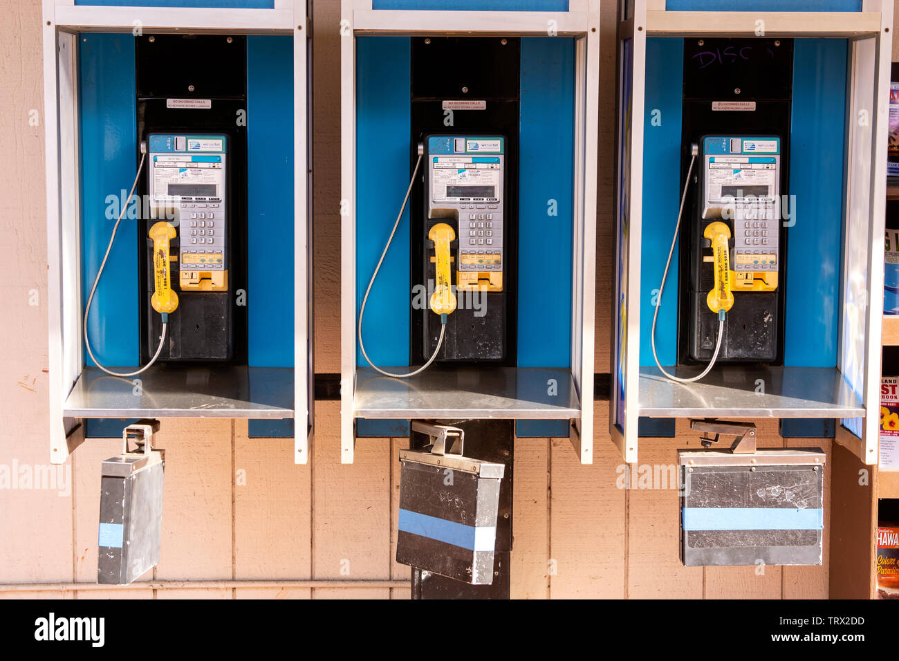Pay telephone booths hi-res stock photography and images - Alamy