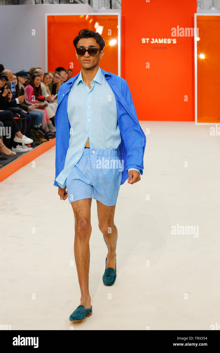ST.JAMES'S Menswear SS20 CATWALK show during London Fashion Week Men's ...
