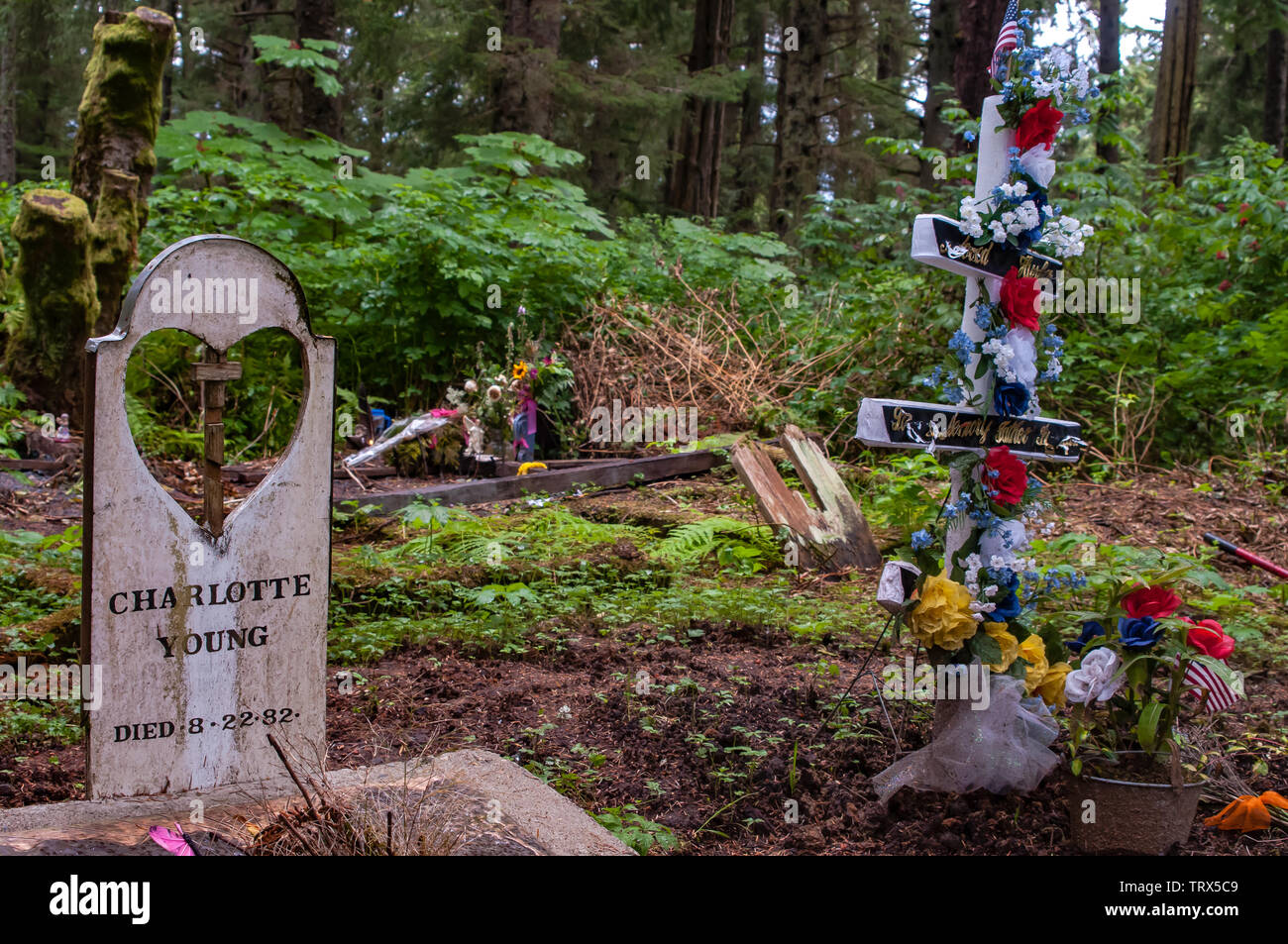 Cemetery symbolic elements hi-res stock photography and images - Alamy