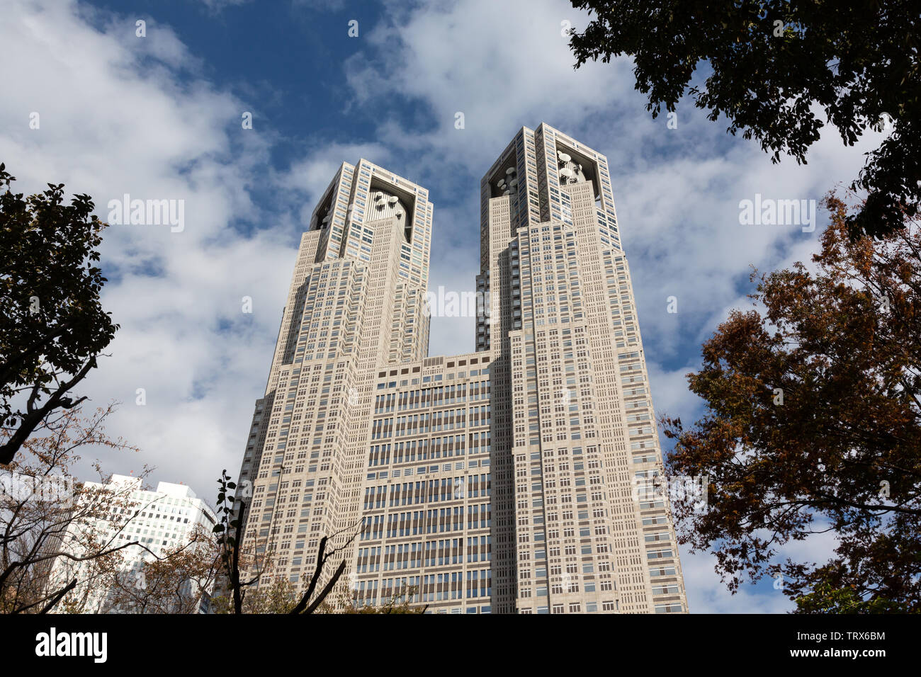Metropolitan building hi-res stock photography and images - Alamy