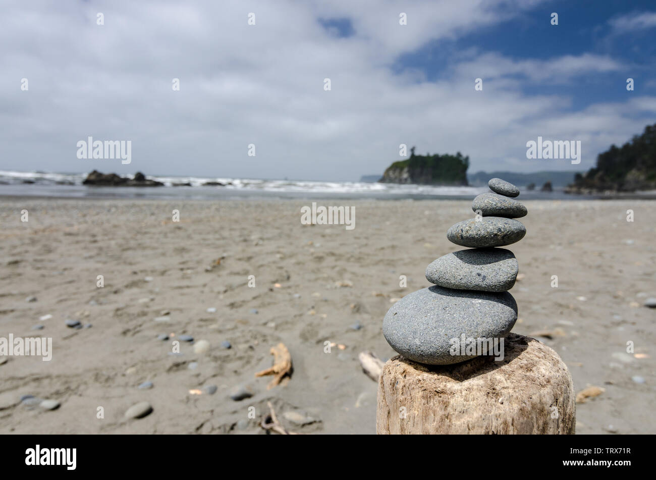 Rock stacking usa hi-res stock photography and images - Alamy