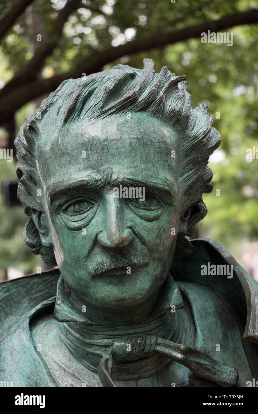 Boylston street poe statue hi-res stock photography and images - Alamy