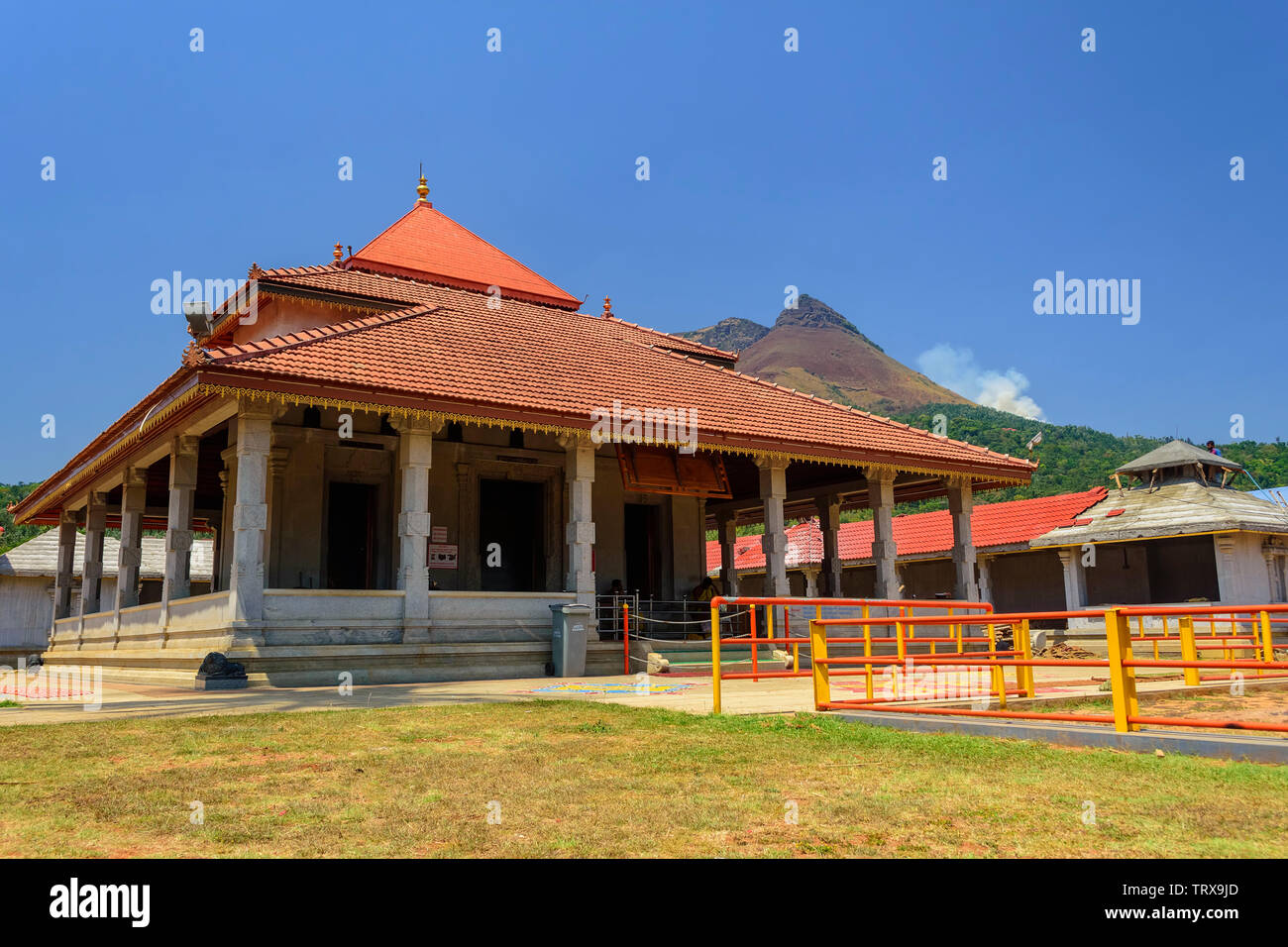 Deviramma Temple, a Hindu temple near Chikmagalur Stock Photo - Alamy