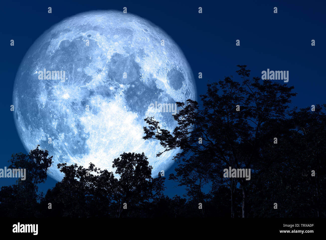 Lenten moon hi-res stock photography and images - Alamy