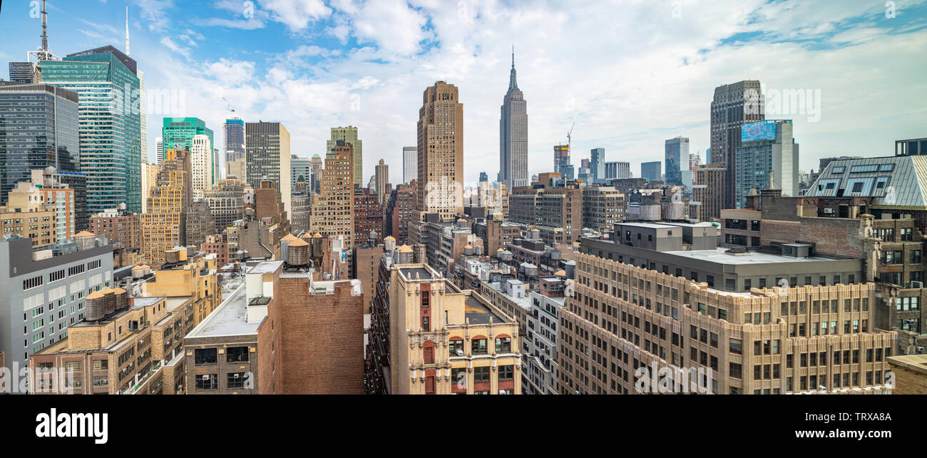 New York city skyline. Aerial panoramic view of Manhattan skyscrapers ...