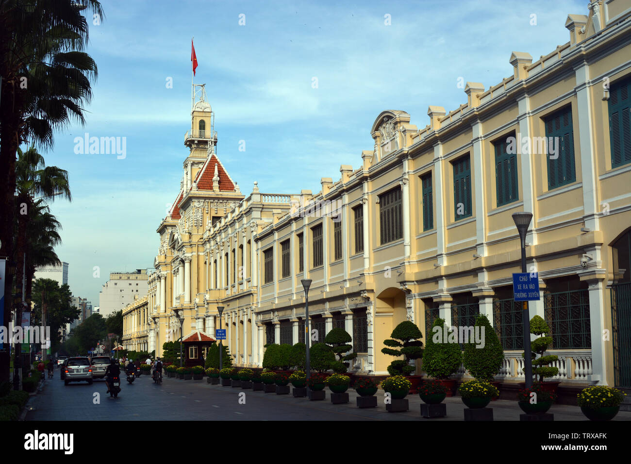 Saigon building tourist hi-res stock photography and images - Alamy