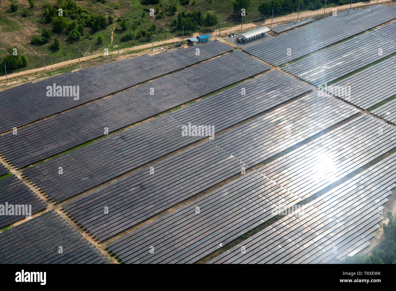 Solar power station photos hi-res stock photography and images - Alamy