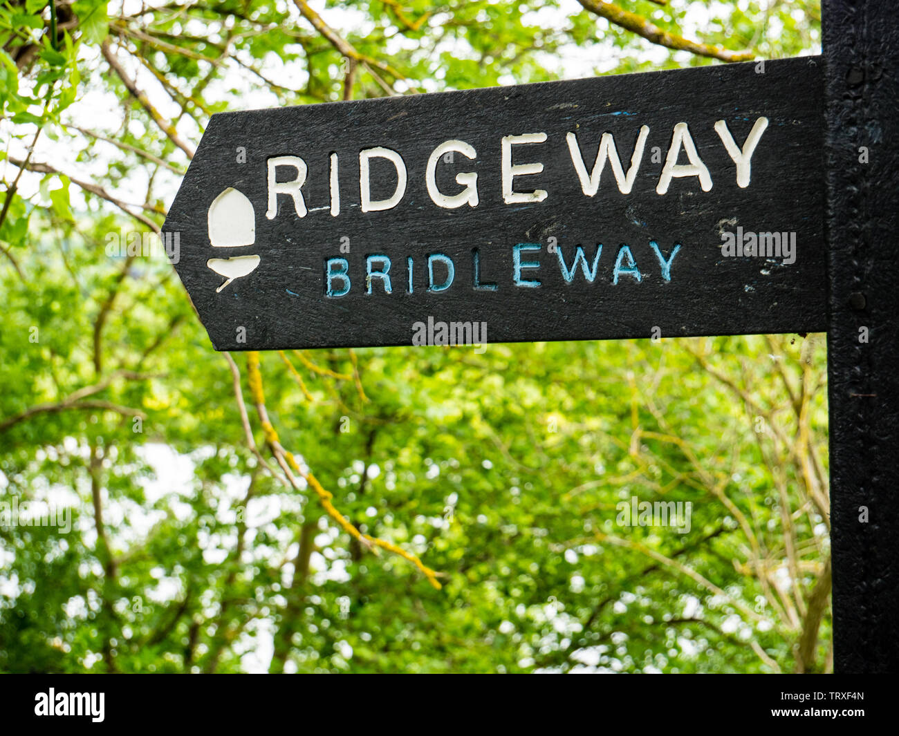 The Ridgeway Footpath Sign, Goring, Goring-on-Thames, Oxfordshire ...