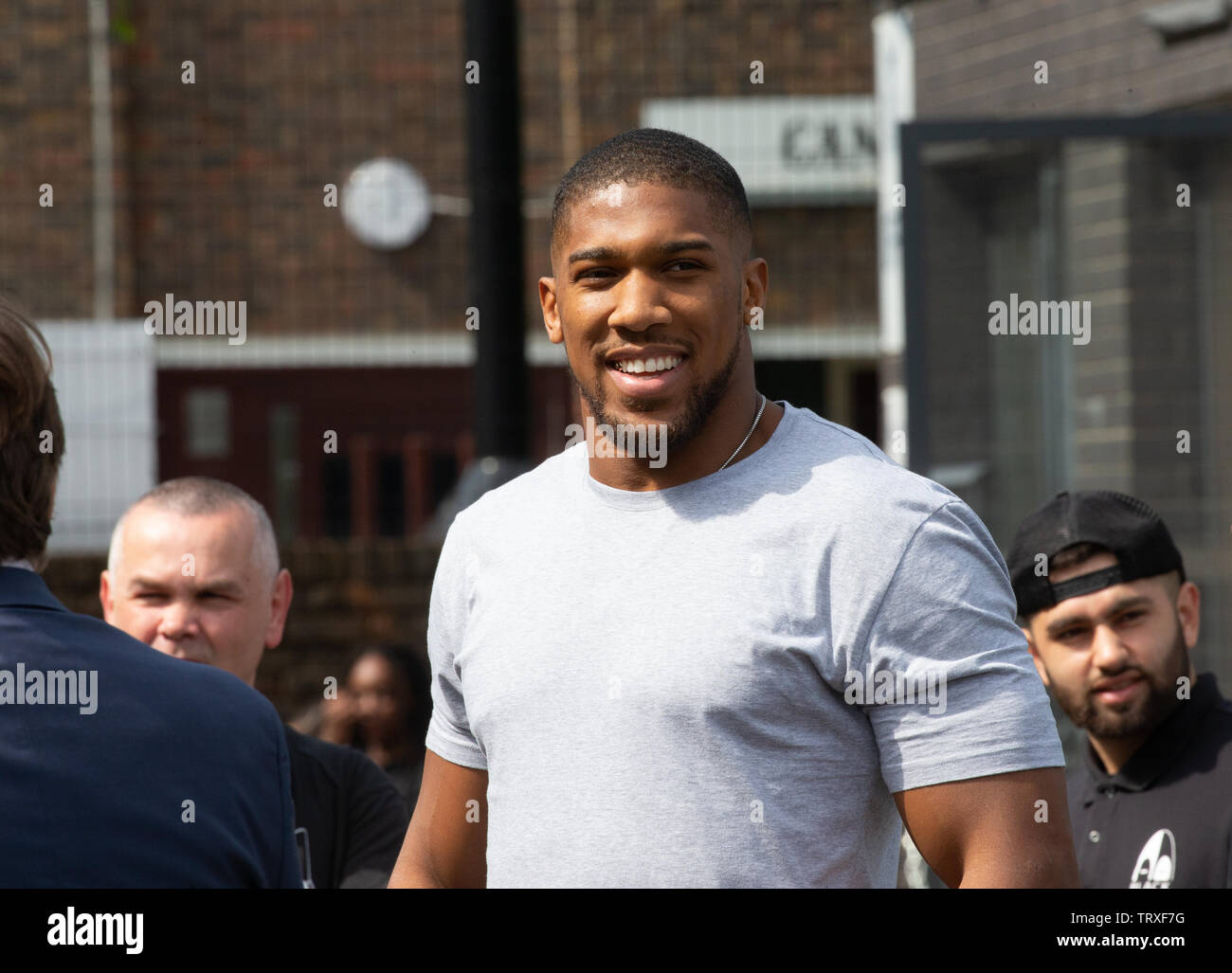 Anthony joshua boxer hi-res stock photography and images - Alamy