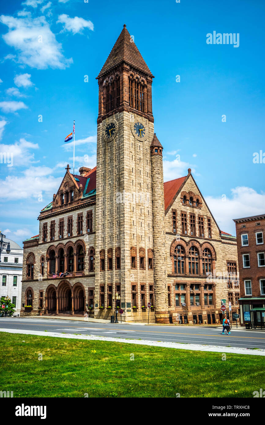 Albany city hall hi-res stock photography and images - Alamy