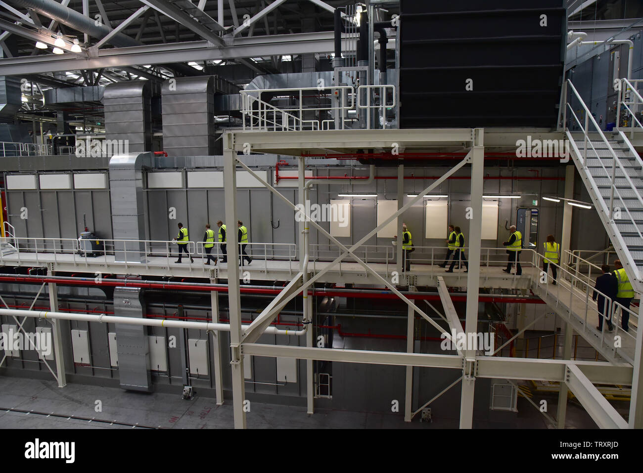 Aston martin production line hi-res stock photography and images - Alamy